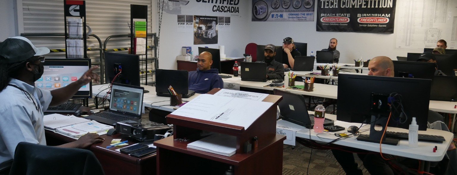Freightliner Technician Training | Birmingham Freightliner
