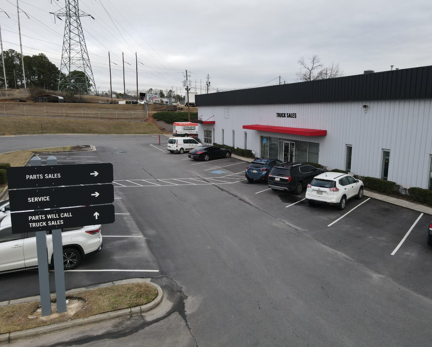 Forest Park, GA Commercial Truck & Freightliner Dealership | Peach ...