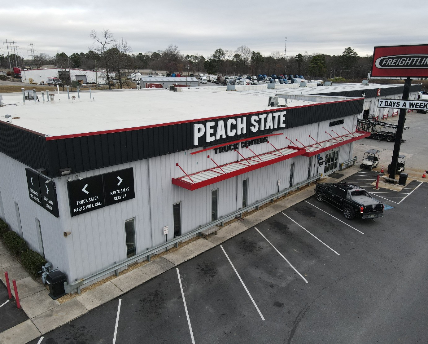 Forest Park, GA Commercial Truck & Freightliner Dealership | Peach ...