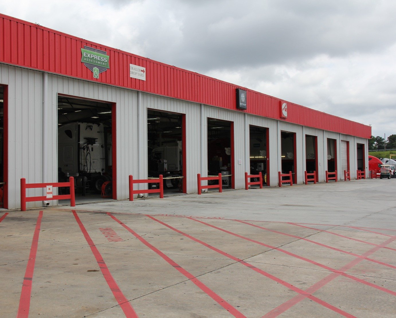 Forest Park, GA Commercial Truck & Freightliner Dealership | Peach ...