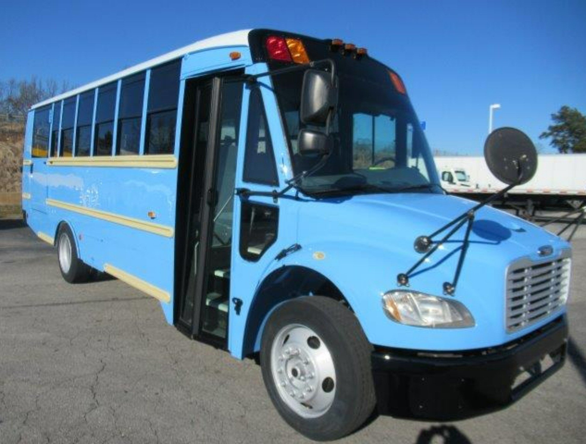 Refurbished School Buses | Peach State Truck Centers